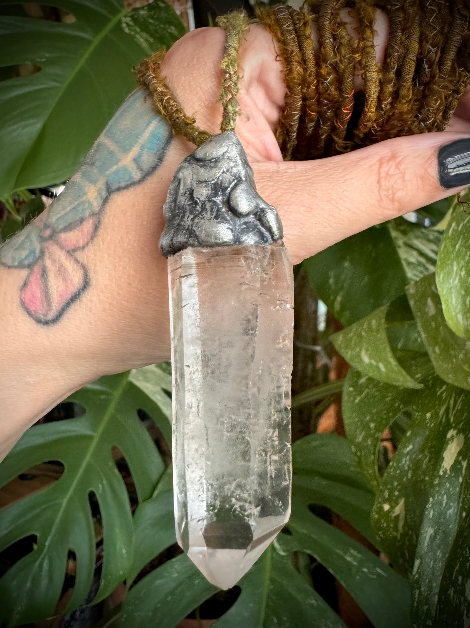 Quartz Point Amulet – Hazelmage